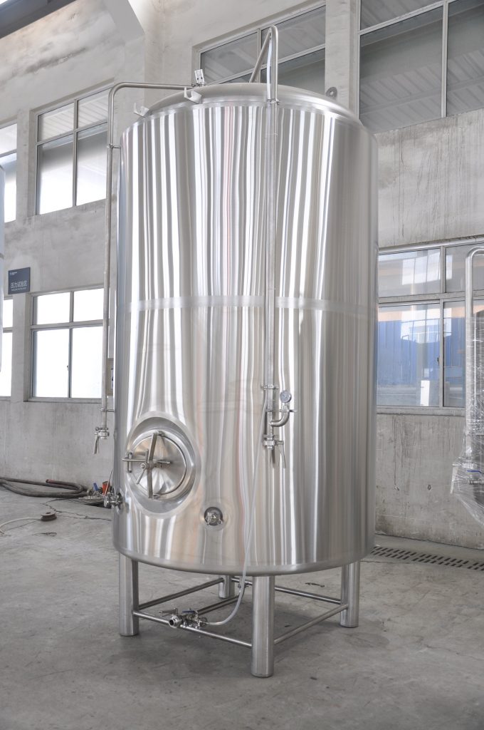 jacketed brite beer tanks, bright beer tanks, brite tanks, BBT