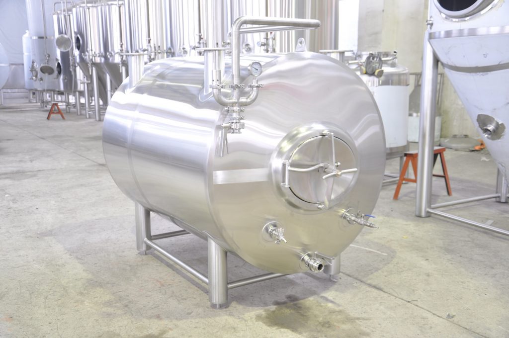 horizontal beer lagering tank, beer storage tanks, beer serving tanks, NFE